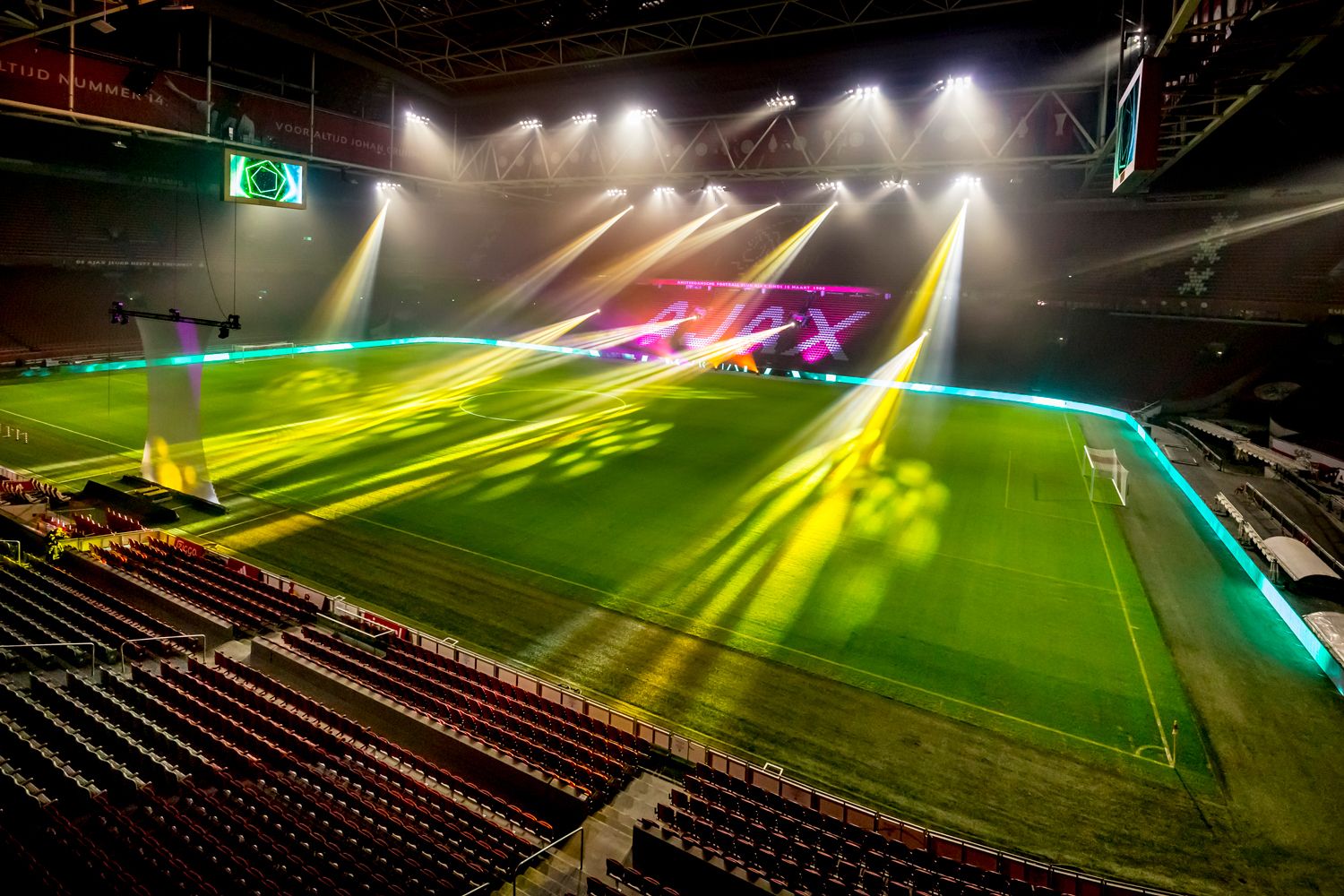 Light entertainment | Stadia Magazine